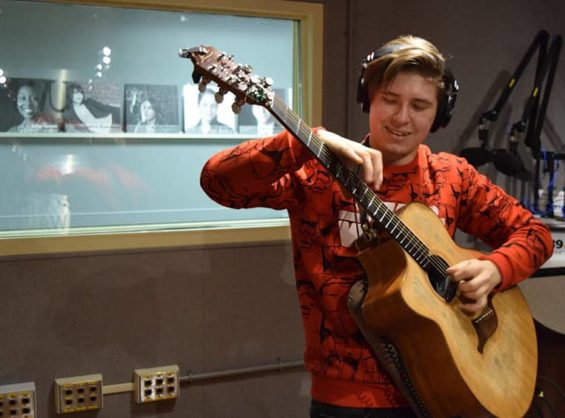 Insane Guitarist Alexandr Misko's Cover Of 'The Real Slim Shady' Is ...