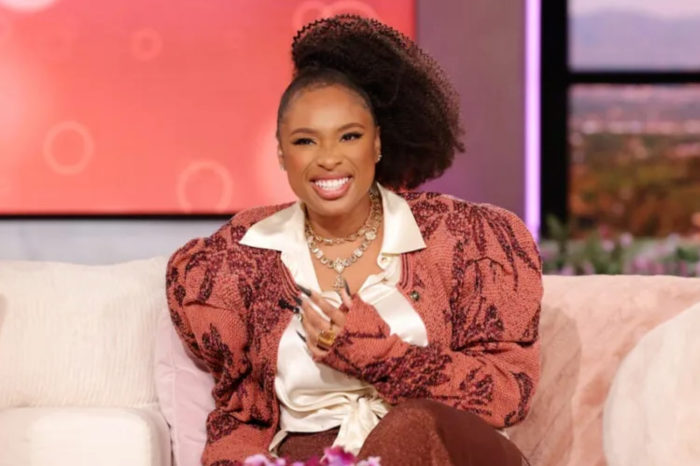 Jennifer Hudson Gets Emotional as She Celebrates Her Talk Show Being ...