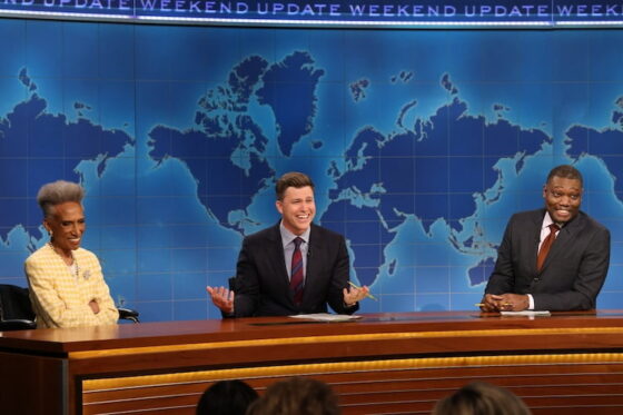 Colin Jost Hilariously Roasts Wife Scarlett Johansson Amid 'Weekend ...