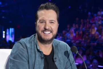 Luke Bryan Reacts to Fans Calling Him Blake in Funny Moment